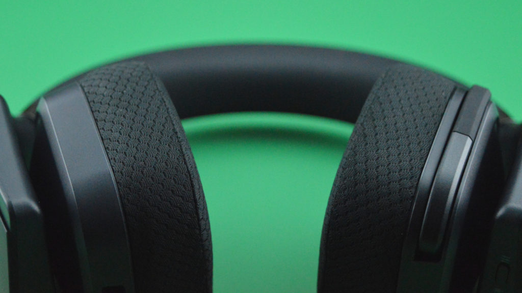 Alienware AW988 Wireless Gaming Headset Review - Headphone Review