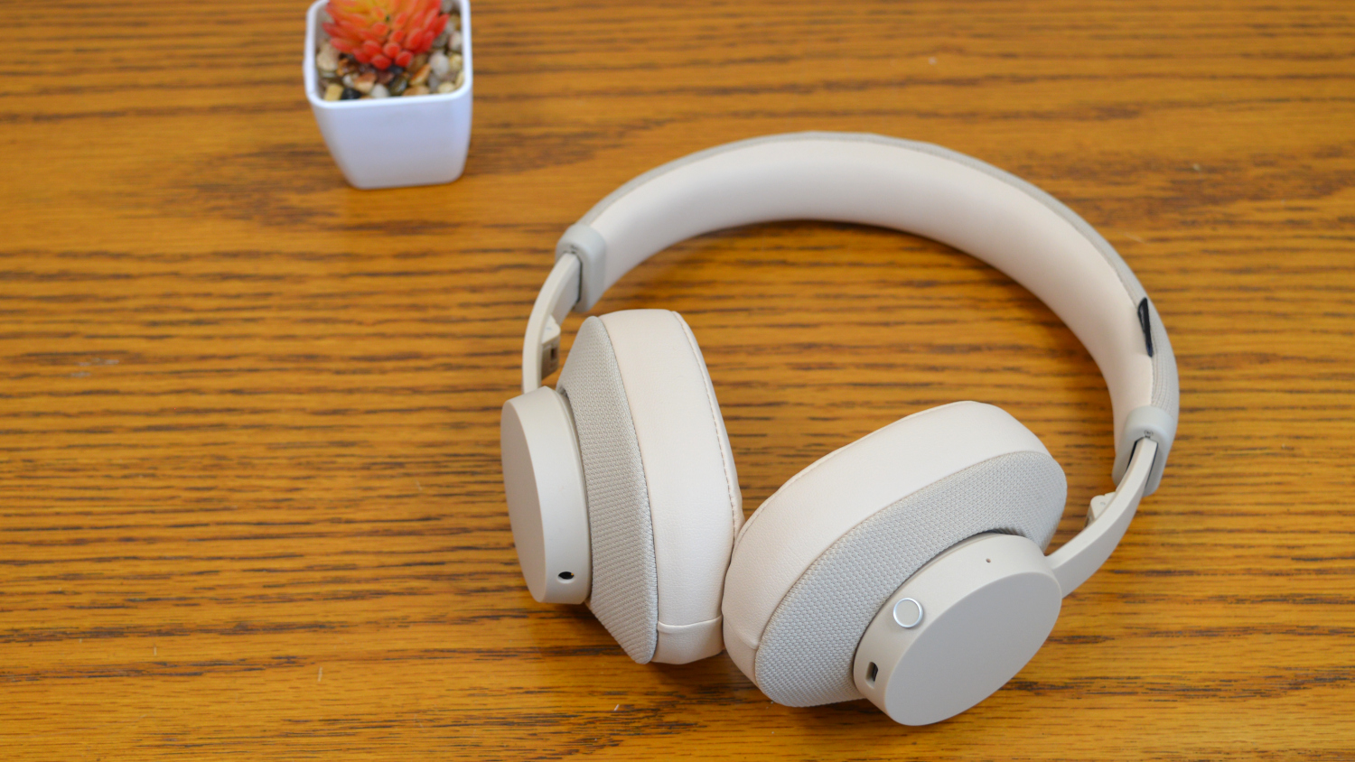 Urbanears Pampas Wireless Headphones Review - Headphone Review