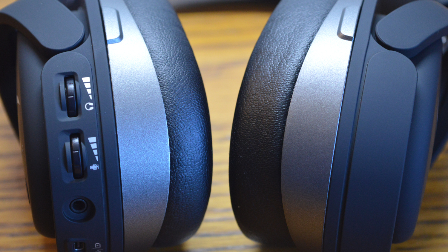 HyperX Cloud Orbit S Gaming Headset Review - Headphone Review